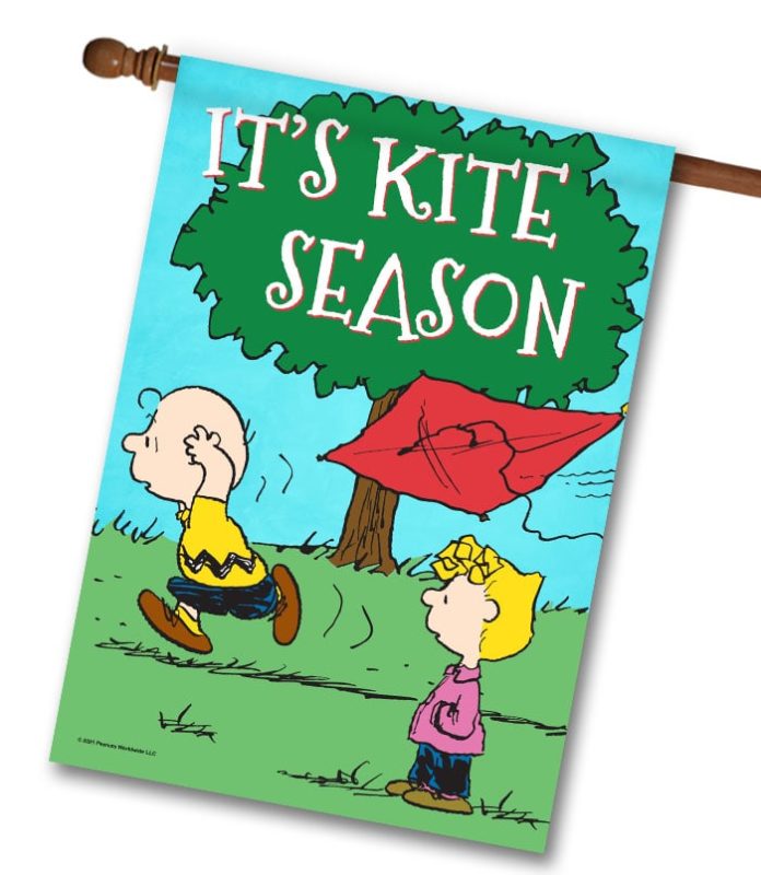 Buy: PEANUTS® It’s Kite Season – House Flag Flagology.com